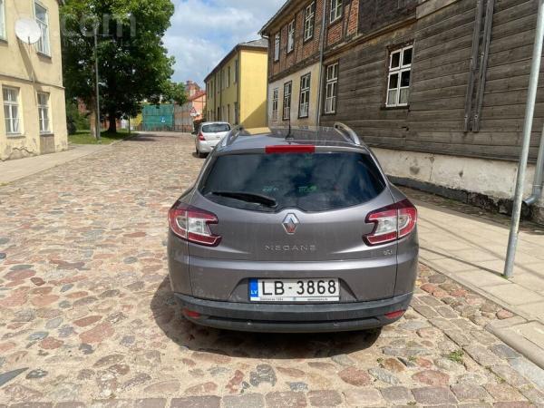 Pelēks Renault Megane 2015 Rīga, ar dzinēja tilpumu 1.50 L un nobraukumu 300 tūkst. km par 3500 €, foto 5 vietnē AUTOMOTO.COM.LV