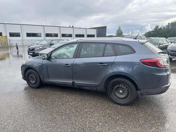 Grey Renault Megane 2016 in Ukmerge, with an engine capacity of 1.46 L and mileage of 260 thousand km for 3850 €, photo 5 on AUTOMOTO.COM.LV