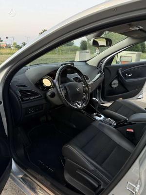 Grey Renault Megane 2016 in Kretinga, with an engine capacity of 1.50 L and mileage of 218 thousand km for 5999 €, photo 10 on AUTOMOTO.COM.LV