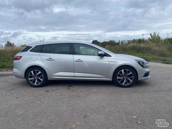 Grey Renault Megane 2016 in Vilnius, with an engine capacity of 1.50 L and mileage of 238 thousand km for 7000 €, photo 7 on AUTOMOTO.COM.LV