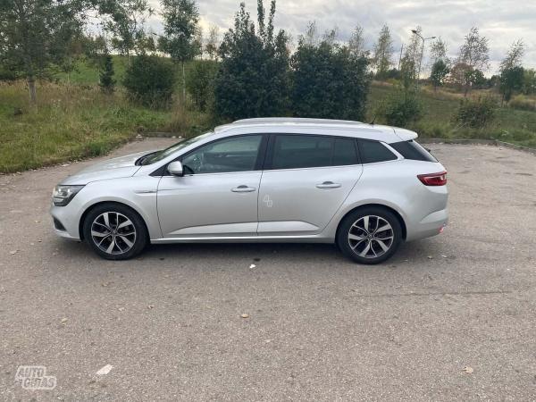 Grey Renault Megane 2016 in Vilnius, with an engine capacity of 1.50 L and mileage of 238 thousand km for 7000 €, photo 9 on AUTOMOTO.COM.LV