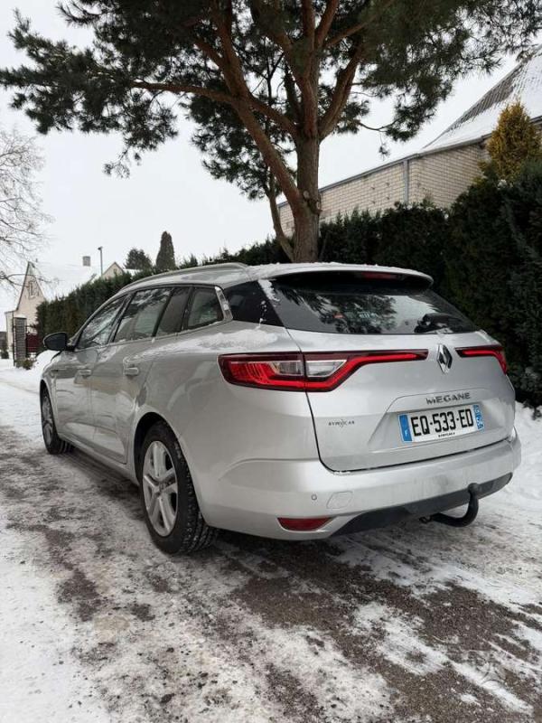 Grey Renault Megane 2017 in Kaunas, with an engine capacity of 1.46 L and mileage of 155 thousand km for 4700 €, photo 4 on AUTOMOTO.COM.LV