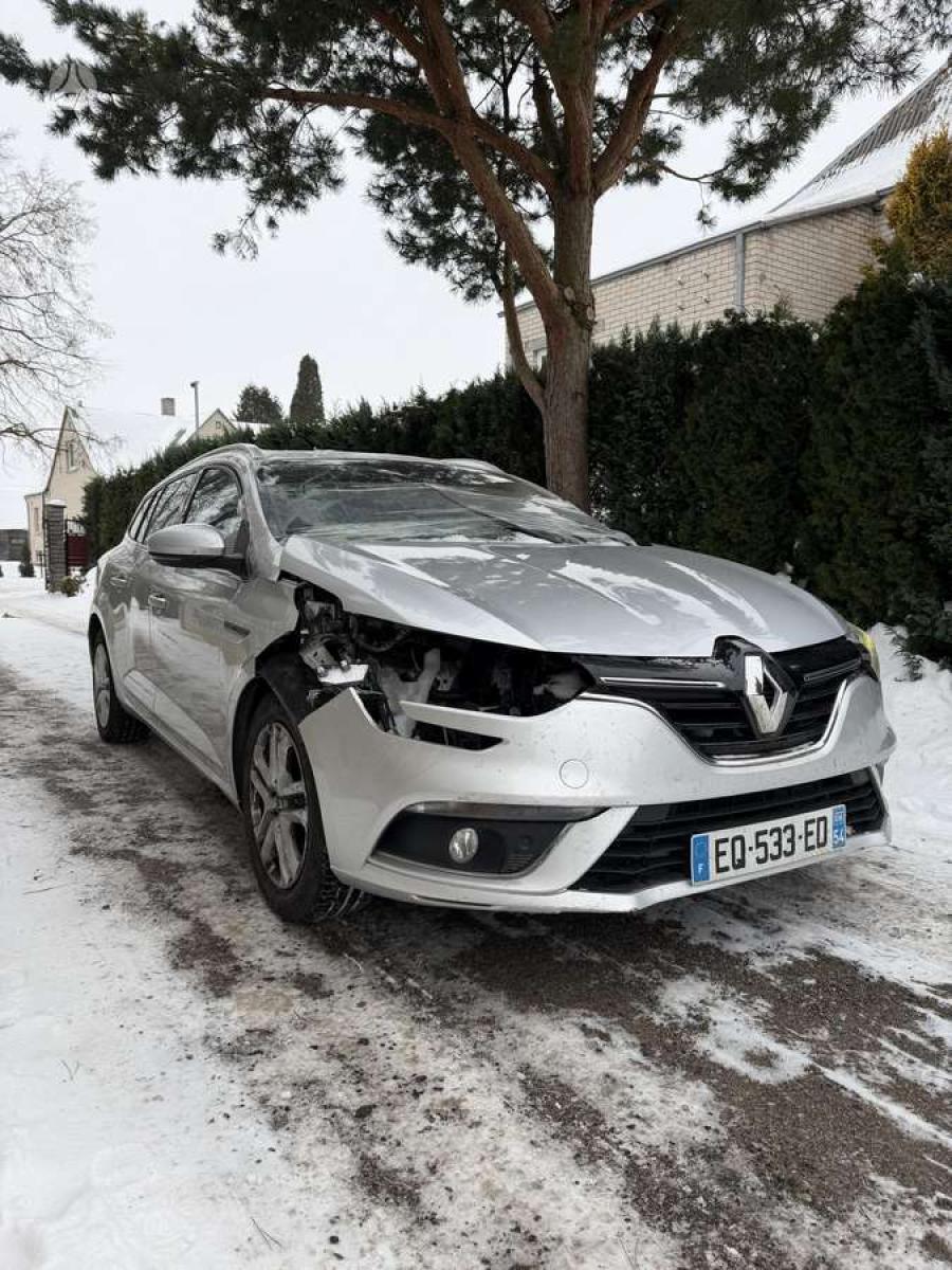 Grey Renault Megane 2017 in Kaunas, with an engine capacity of 1.46 L and mileage of 155 thousand km for 4500 €, photo 2 on AUTOMOTO.COM.LV