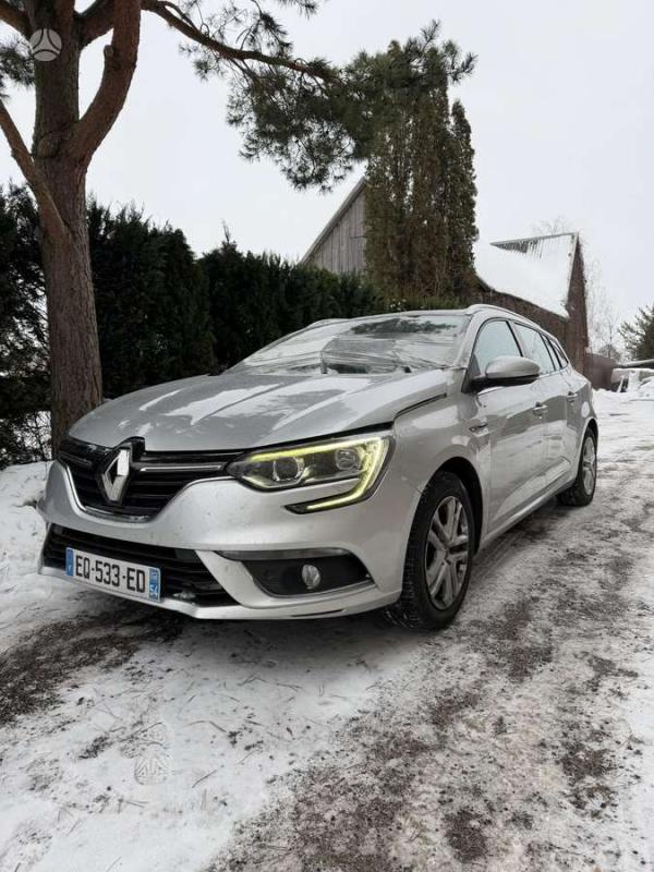 Grey Renault Megane 2017 in Kaunas, with an engine capacity of 1.46 L and mileage of 154 thousand km for 4200 €, photo 1 on AUTOMOTO.COM.LV