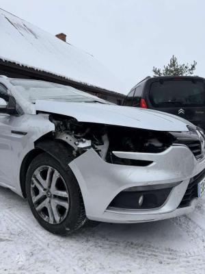 Grey Renault Megane 2017 in Kaunas, with an engine capacity of 1.46 L and mileage of 155 thousand km for 3450 €, photo 4 on AUTOMOTO.COM.LV
