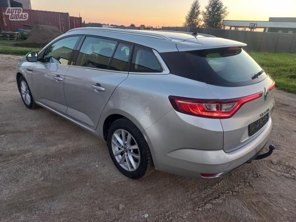 Grey Renault Megane 2017 in Klaipeda, with an engine capacity of 1.50 L and mileage of 241 thousand km for 6900 €, photo 4 on AUTOMOTO.COM.LV