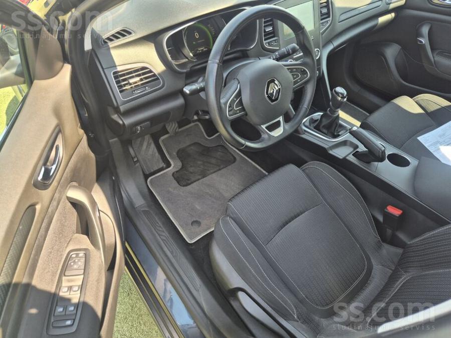 Pelēks Renault Megane 2017 Liepāja, ar dzinēja tilpumu 1.20 L un nobraukumu 142 tūkst. km par 7500 €, foto 10 vietnē AUTOMOTO.COM.LV