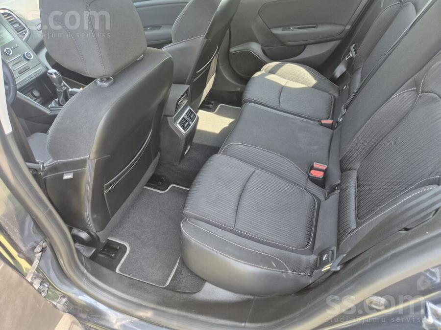 Pelēks Renault Megane 2017 Liepāja, ar dzinēja tilpumu 1.20 L un nobraukumu 142 tūkst. km par 7500 €, foto 18 vietnē AUTOMOTO.COM.LV
