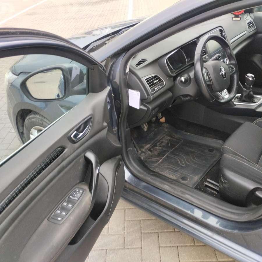 Pelēks Renault Megane 2017 Tauragė, ar dzinēja tilpumu 1.46 L un nobraukumu 260 tūkst. km par 5700 €, foto 12 vietnē AUTOMOTO.COM.LV