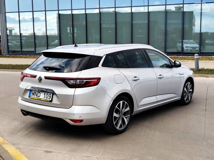Grey Renault Megane 2018 in Siauliai, with an engine capacity of 1.50 L and mileage of 269 thousand km for 9000 €, photo 5 on AUTOMOTO.COM.LV