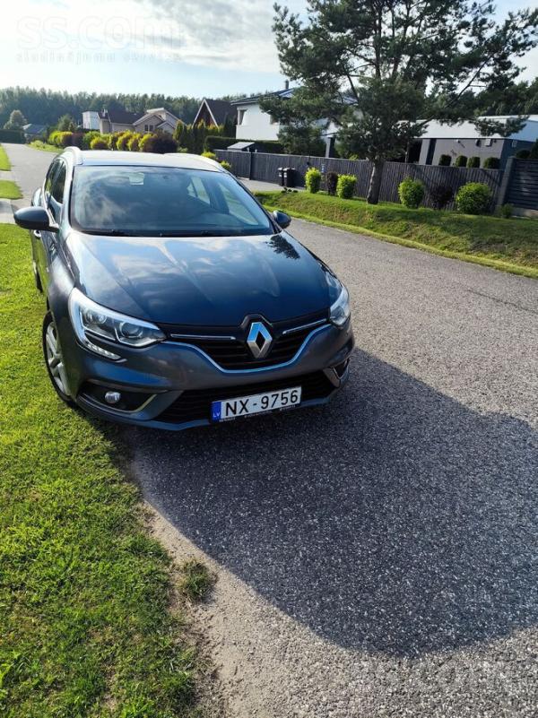 Pelēks Renault Megane 2018 Rīga, ar dzinēja tilpumu 1.50 L un nobraukumu 307 tūkst. km par 6499 €, foto 1 vietnē AUTOMOTO.COM.LV