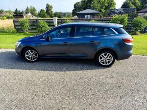 Grey Renault Megane 2018 in Riga, with an engine capacity of 1.50 L and mileage of 307 thousand km for 6499 €, photo 3 on AUTOMOTO.COM.LV