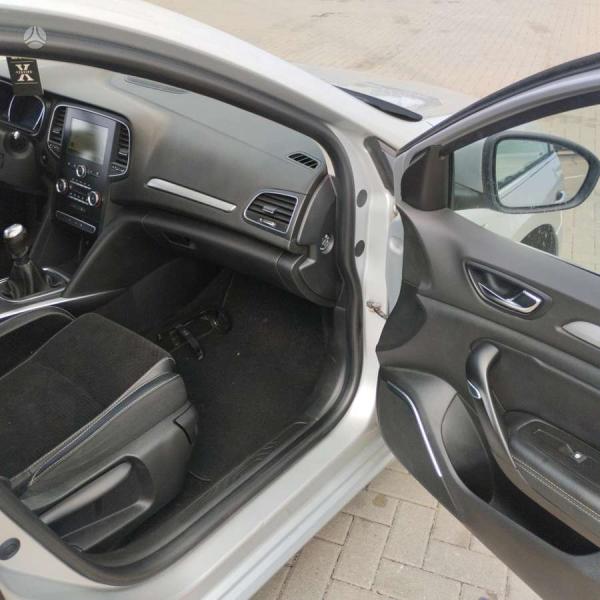 Pelēks Renault Megane 2018 Tauragė, ar dzinēja tilpumu 1.46 L un nobraukumu 212 tūkst. km par 6400 €, foto 6 vietnē AUTOMOTO.COM.LV