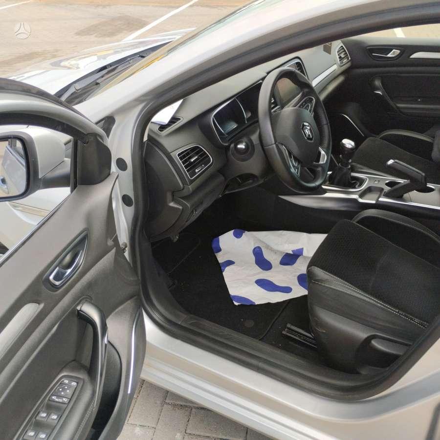 Pelēks Renault Megane 2018 Tauragė, ar dzinēja tilpumu 1.46 L un nobraukumu 212 tūkst. km par 6400 €, foto 12 vietnē AUTOMOTO.COM.LV