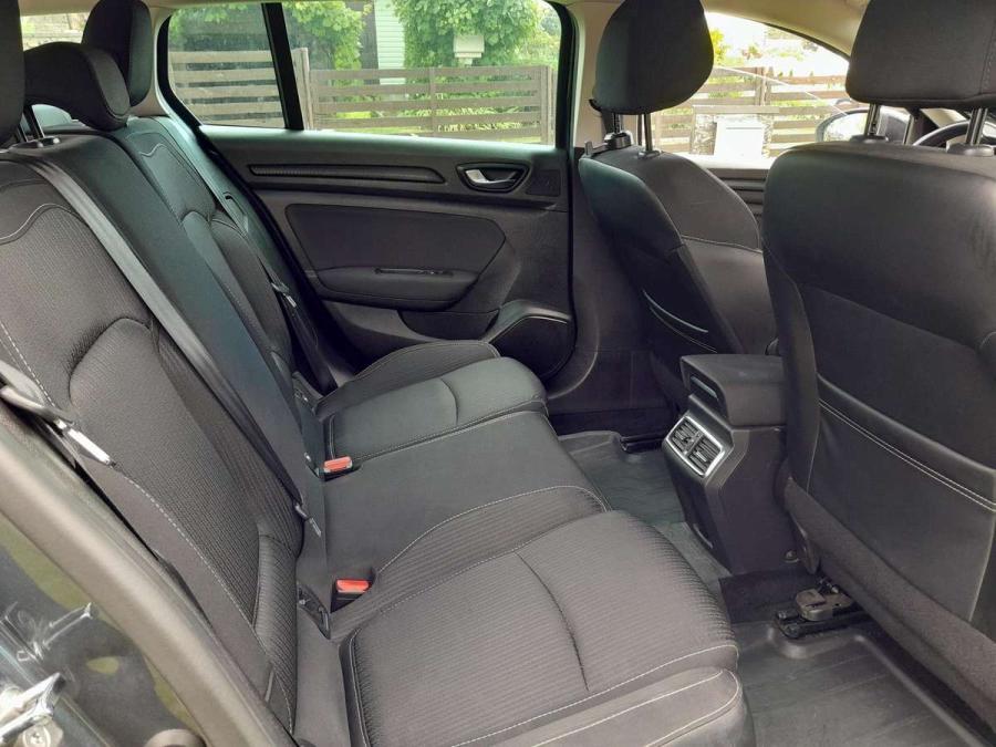 Grey Renault Megane 2018 in Alytus, with an engine capacity of 1.46 L and mileage of 151 thousand km for 7700 €, photo 6 on AUTOMOTO.COM.LV