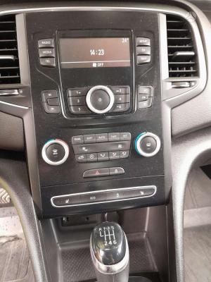 Grey Renault Megane 2018 in Alytus, with an engine capacity of 1.46 L and mileage of 151 thousand km for 7700 €, photo 9 on AUTOMOTO.COM.LV