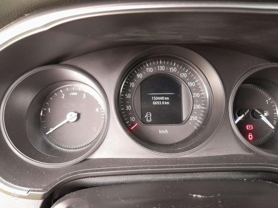 Grey Renault Megane 2018 in Alytus, with an engine capacity of 1.46 L and mileage of 151 thousand km for 7700 €, photo 10 on AUTOMOTO.COM.LV