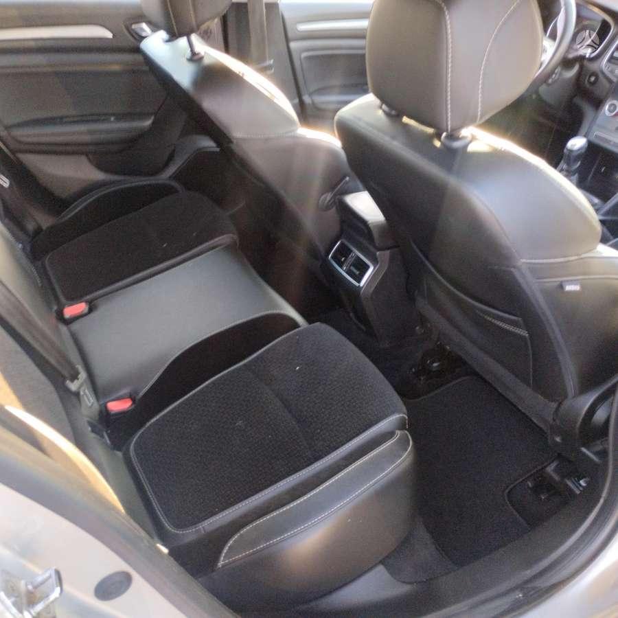 Grey Renault Megane 2018 in Taurage, with an engine capacity of 1.46 L and mileage of 212 thousand km for 6500 €, photo 10 on AUTOMOTO.COM.LV