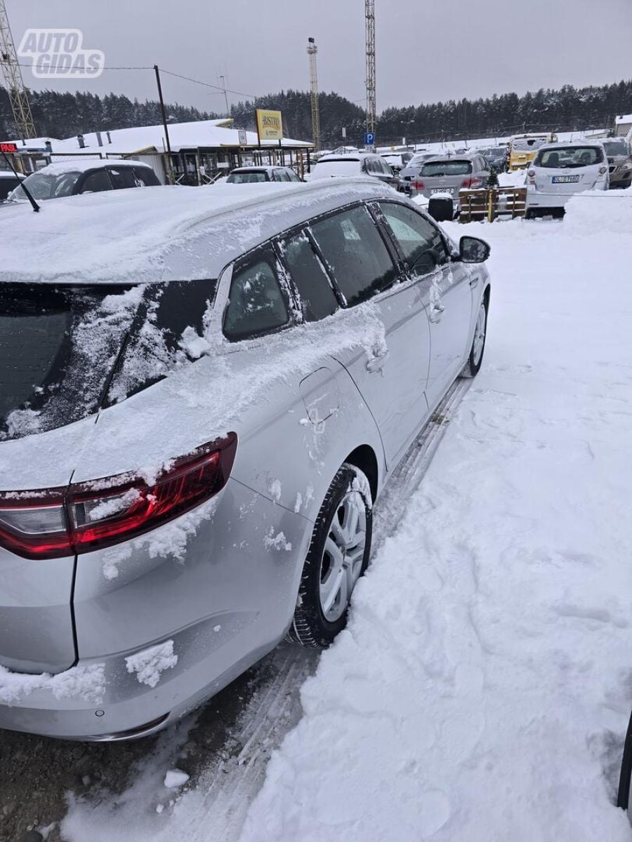Grey Renault Megane 2019 in Vilnius, with an engine capacity of 1.30 L and mileage of 165 thousand km for 8900 €, photo 2 on AUTOMOTO.COM.LV