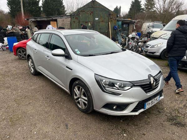 Grey Renault Megane 2019 in Taurage, with an engine capacity of 1.46 L and mileage of 211 thousand km for 7400 €, photo 6 on AUTOMOTO.COM.LV