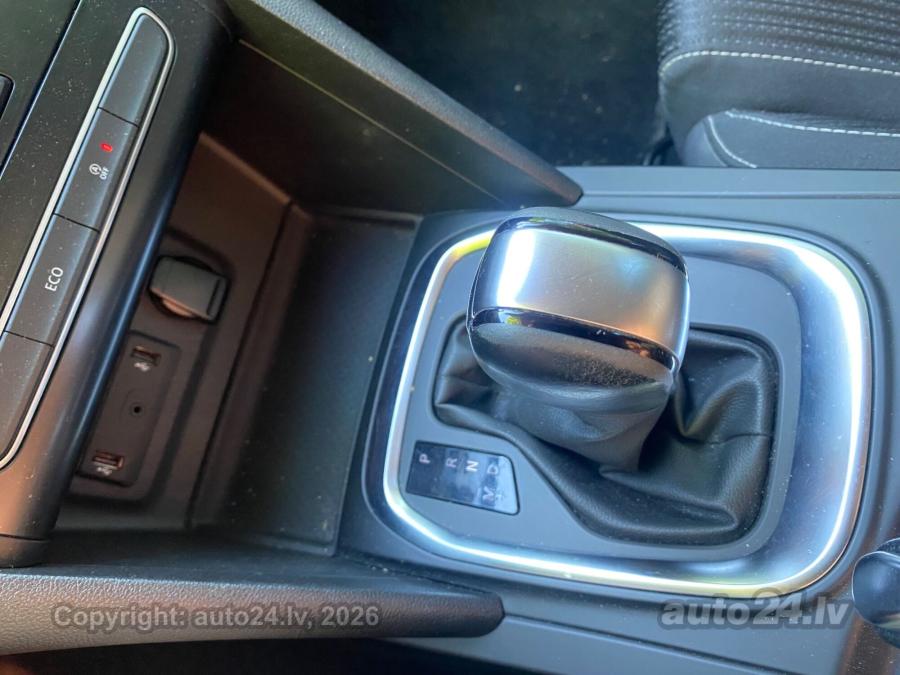 Серый Рено Меган 2019 в Таллин, объемом двигателя 1.50 л и пробегом 260 тыс. км за 8900 €, фото 21 на AUTOMOTO.COM.LV