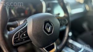 Grey Renault Megane 2020 in Riga, with an engine capacity of 1.50 L and mileage of 78 thousand km for 13900 €, photo 11 on AUTOMOTO.COM.LV