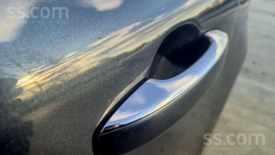 Grey Renault Megane 2020 in Riga, with an engine capacity of 1.50 L and mileage of 78 thousand km for 13900 €, photo 13 on AUTOMOTO.COM.LV