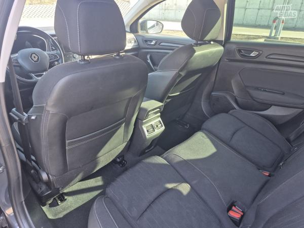 Grey Renault Megane 2020 in Kaunas, with an engine capacity of 1.30 L and mileage of 55 thousand km for 10500 €, photo 5 on AUTOMOTO.COM.LV