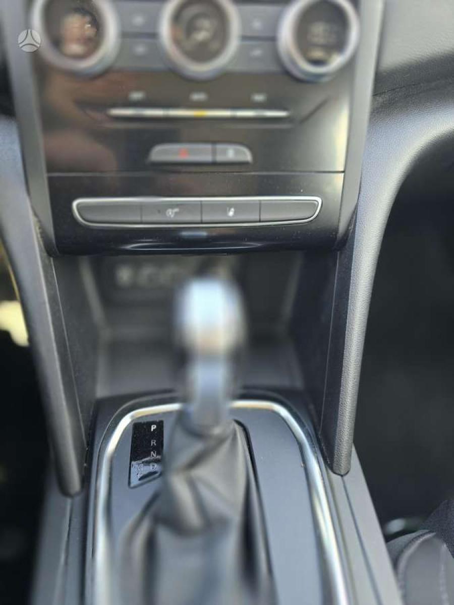 Grey Renault Megane 2020 in Taurage, with an engine capacity of 1.46 L and mileage of 203 thousand km for 10285 €, photo 20 on AUTOMOTO.COM.LV