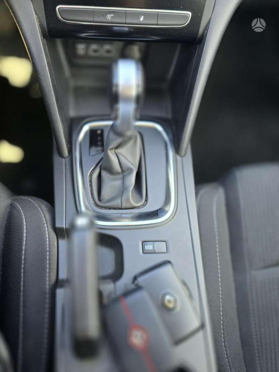 Grey Renault Megane 2020 in Taurage, with an engine capacity of 1.46 L and mileage of 203 thousand km for 10285 €, photo 21 on AUTOMOTO.COM.LV