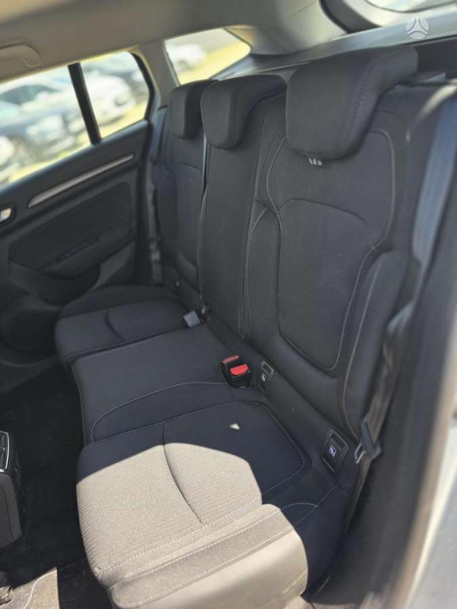 Grey Renault Megane 2020 in Taurage, with an engine capacity of 1.46 L and mileage of 203 thousand km for 10285 €, photo 23 on AUTOMOTO.COM.LV