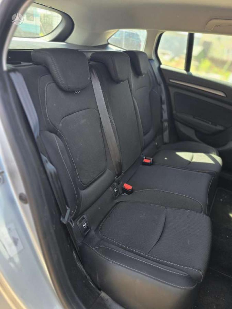 Grey Renault Megane 2020 in Taurage, with an engine capacity of 1.46 L and mileage of 203 thousand km for 10285 €, photo 26 on AUTOMOTO.COM.LV