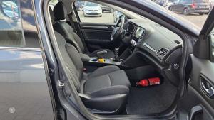 Grey Renault Megane 2021 in Marijampole, with an engine capacity of 1.00 L and mileage of 85 thousand km for 10284 €, photo 11 on AUTOMOTO.COM.LV