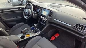 Grey Renault Megane 2021 in Marijampole, with an engine capacity of 1.00 L and mileage of 85 thousand km for 9922 €, photo 12 on AUTOMOTO.COM.LV