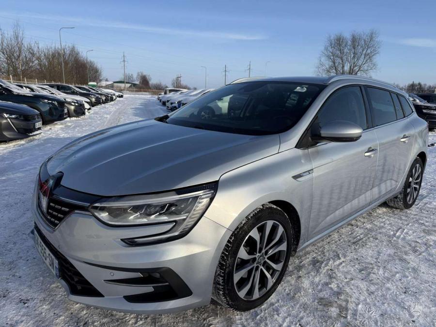 Grey Renault Megane 2022 in Marijampole, with an engine capacity of 1.46 L and mileage of 167 thousand km for 13909 €, photo 1 on AUTOMOTO.COM.LV