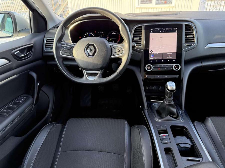 Grey Renault Megane 2022 in Marijampole, with an engine capacity of 1.46 L and mileage of 167 thousand km for 13909 €, photo 28 on AUTOMOTO.COM.LV