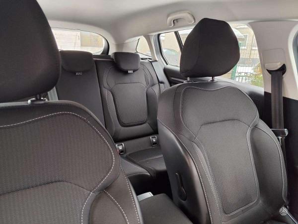 Grey Renault Megane 2022 in Kalvarija, with an engine capacity of 1.46 L and mileage of 104 thousand km for 12814 €, photo 10 on AUTOMOTO.COM.LV