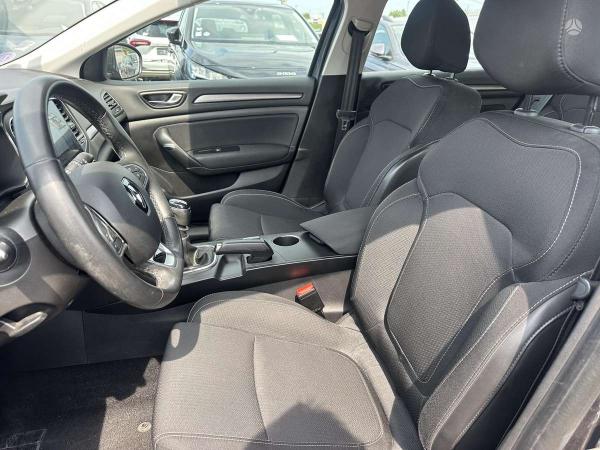 Grey Renault Megane 2022 in Vilnius, with an engine capacity of 1.33 L and mileage of 156 thousand km for 9679 €, photo 8 on AUTOMOTO.COM.LV