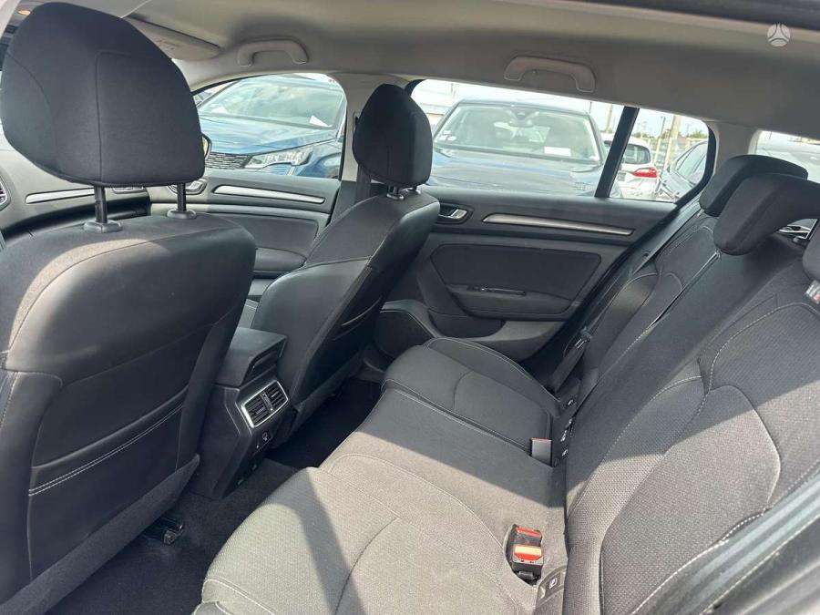 Pelēks Renault Megane 2022 Viļņa, ar dzinēja tilpumu 1.33 L un nobraukumu 156 tūkst. km par 9679 €, foto 10 vietnē AUTOMOTO.COM.LV