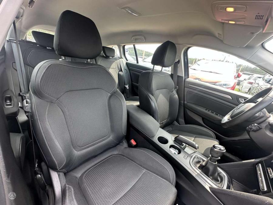 Pelēks Renault Megane 2022 Viļņa, ar dzinēja tilpumu 1.33 L un nobraukumu 156 tūkst. km par 9679 €, foto 17 vietnē AUTOMOTO.COM.LV