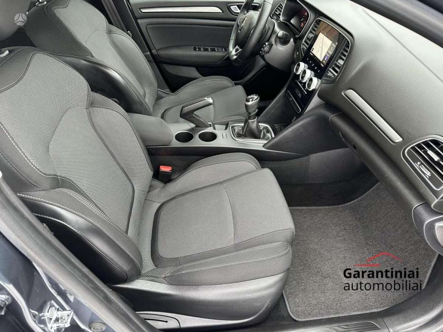 Pelēks Renault Megane 2022 Viļņa, ar dzinēja tilpumu 1.50 L un nobraukumu 115 tūkst. km par 12850 €, foto 5 vietnē AUTOMOTO.COM.LV