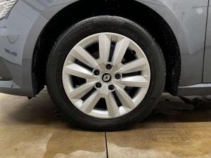 Pelēks Renault Megane 2022 Marijampole, ar dzinēja tilpumu 1.00 L un nobraukumu 148 tūkst. km par 9807 €, foto 7 vietnē AUTOMOTO.COM.LV