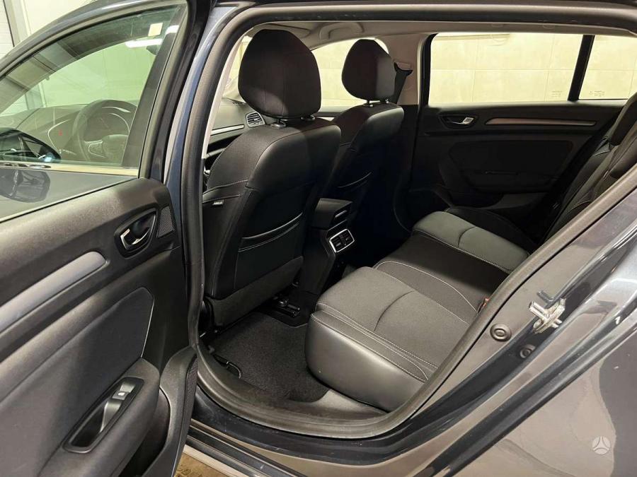 Pelēks Renault Megane 2022 Marijampole, ar dzinēja tilpumu 1.00 L un nobraukumu 148 tūkst. km par 9807 €, foto 10 vietnē AUTOMOTO.COM.LV