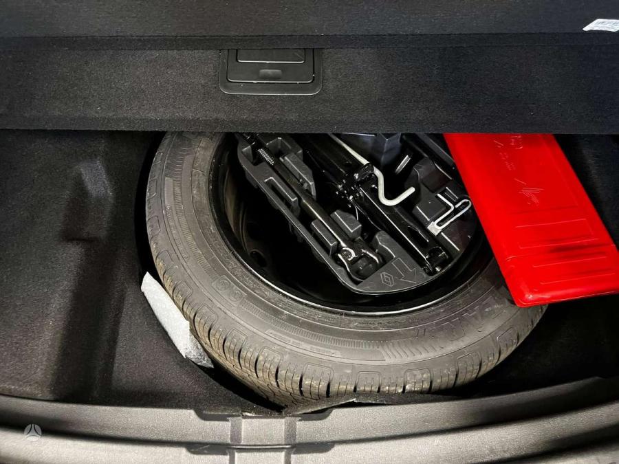 Pelēks Renault Megane 2022 Marijampole, ar dzinēja tilpumu 1.00 L un nobraukumu 148 tūkst. km par 9807 €, foto 17 vietnē AUTOMOTO.COM.LV