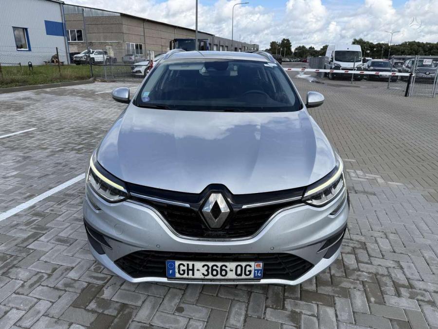Grey Renault Megane 2022 in Taurage, with an engine capacity of 1.33 L and mileage of 126 thousand km for 10769 €, photo 4 on AUTOMOTO.COM.LV