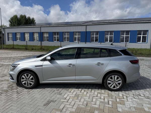 Grey Renault Megane 2022 in Taurage, with an engine capacity of 1.33 L and mileage of 126 thousand km for 10769 €, photo 5 on AUTOMOTO.COM.LV