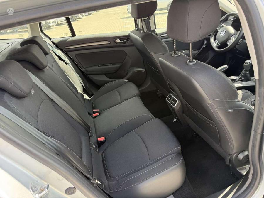 Grey Renault Megane 2022 in Taurage, with an engine capacity of 1.33 L and mileage of 126 thousand km for 10769 €, photo 14 on AUTOMOTO.COM.LV