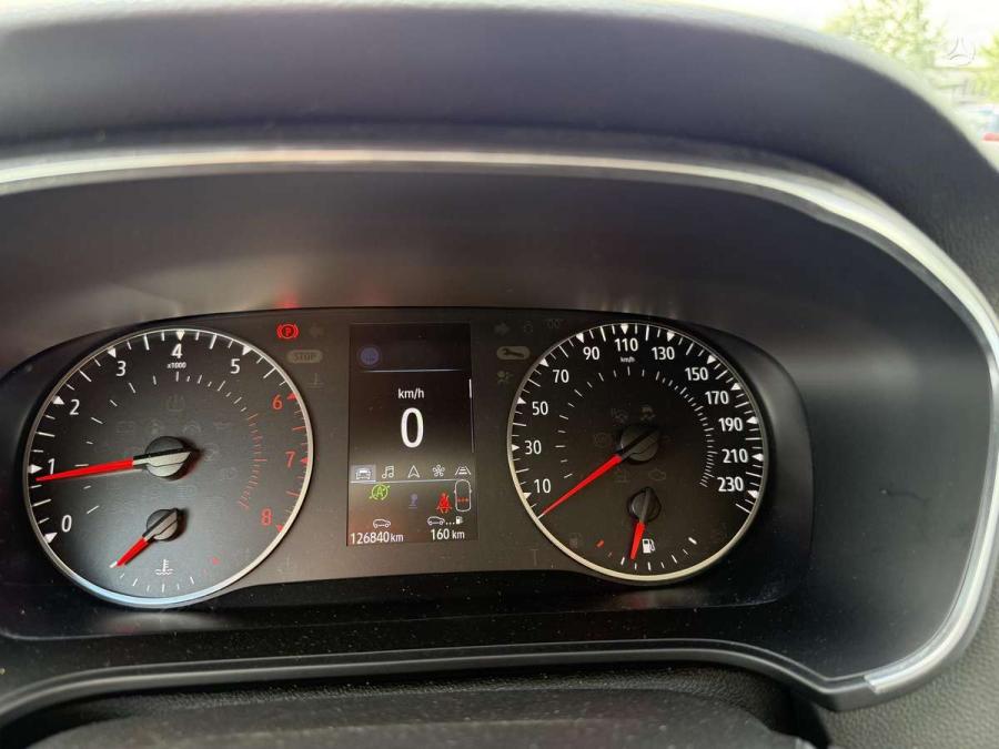 Grey Renault Megane 2022 in Taurage, with an engine capacity of 1.33 L and mileage of 126 thousand km for 10769 €, photo 22 on AUTOMOTO.COM.LV