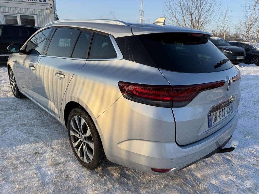 Grey Renault Megane 2023 in Marijampole, with an engine capacity of 1.33 L and mileage of 125 thousand km for 13546 €, photo 7 on AUTOMOTO.COM.LV