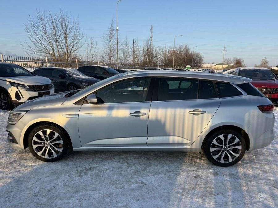 Grey Renault Megane 2023 in Marijampole, with an engine capacity of 1.33 L and mileage of 125 thousand km for 13546 €, photo 8 on AUTOMOTO.COM.LV